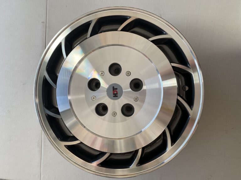 HDT 16″ Aero Directional Wheels – HDT Special Vehicles