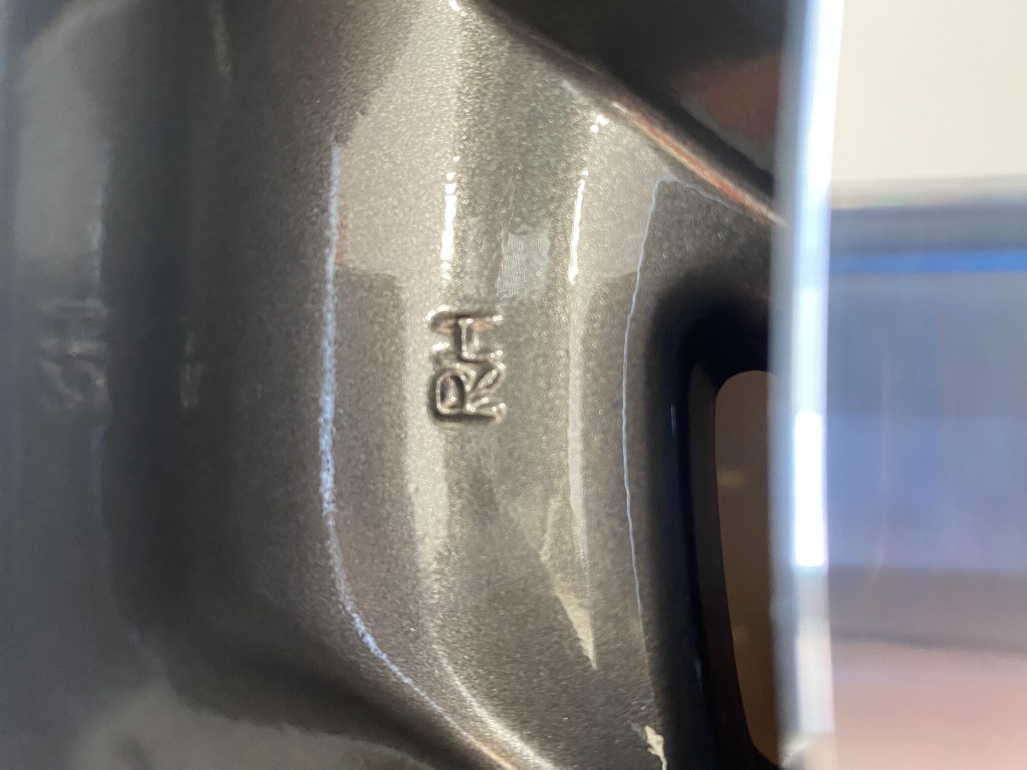 HDT 16″ Aero Directional Wheels – HDT Special Vehicles